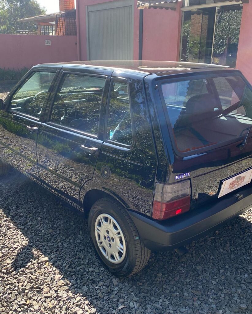 Fiat Uno Mille Fire 2002 - Macchina Clássica